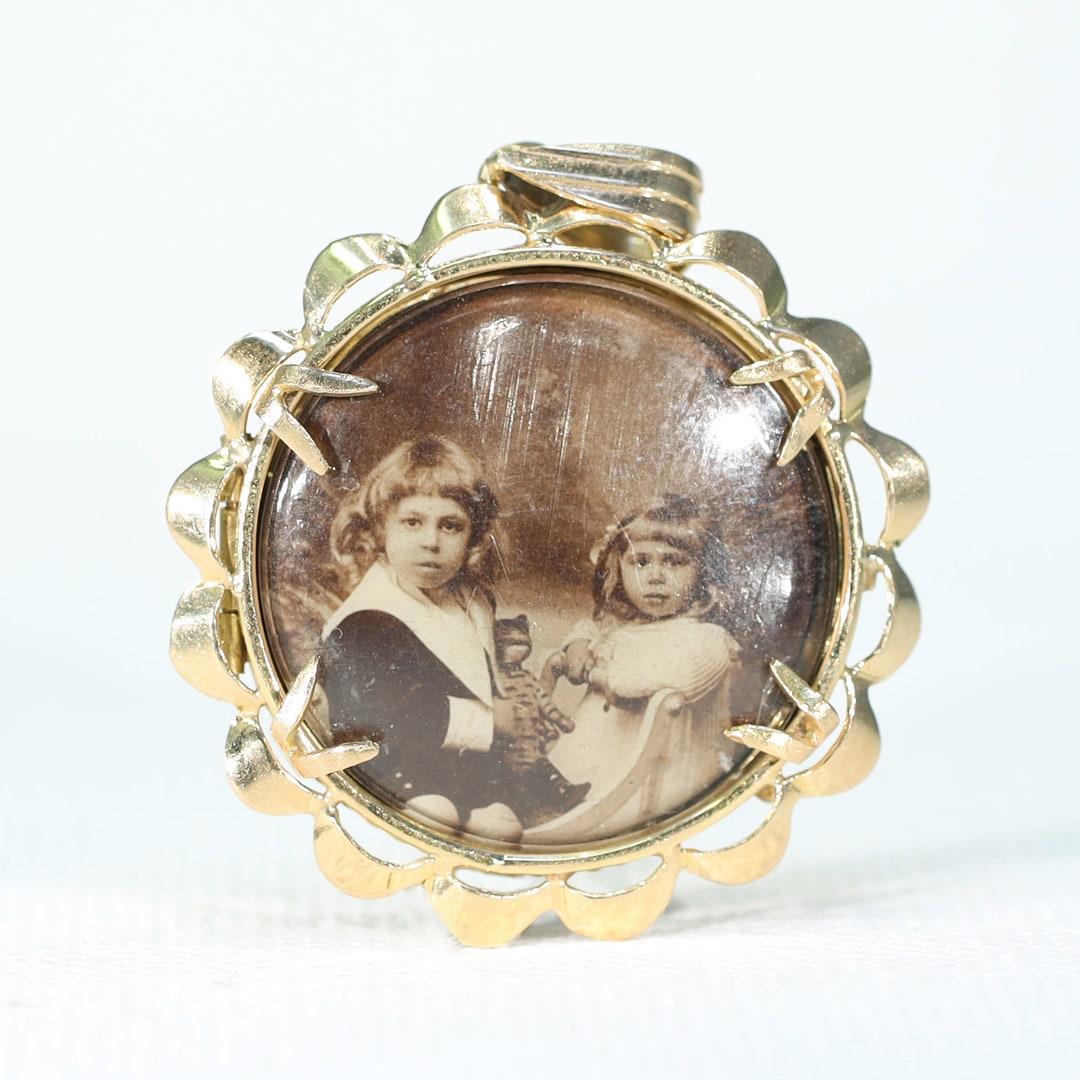 Antique 18k Round Frame Locket With Siblings Portrait - Etsy