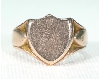 Gold Shield Ring - Etsy