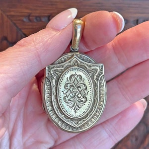 Reserved~victorian Gold Engraved Shield Locket Pendant - Etsy
