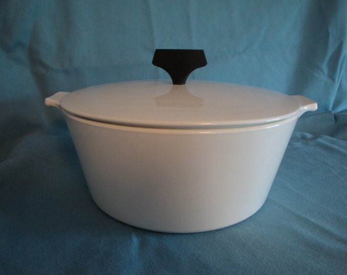2-1/2 Quart Round White Corning Ware Buffet Server With Lid (casserole ...