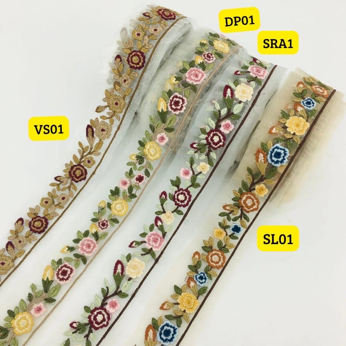 4m Embroidered Flower Lace Trim (width 2,5cm) Fabric Trim Ribbon Trim ...