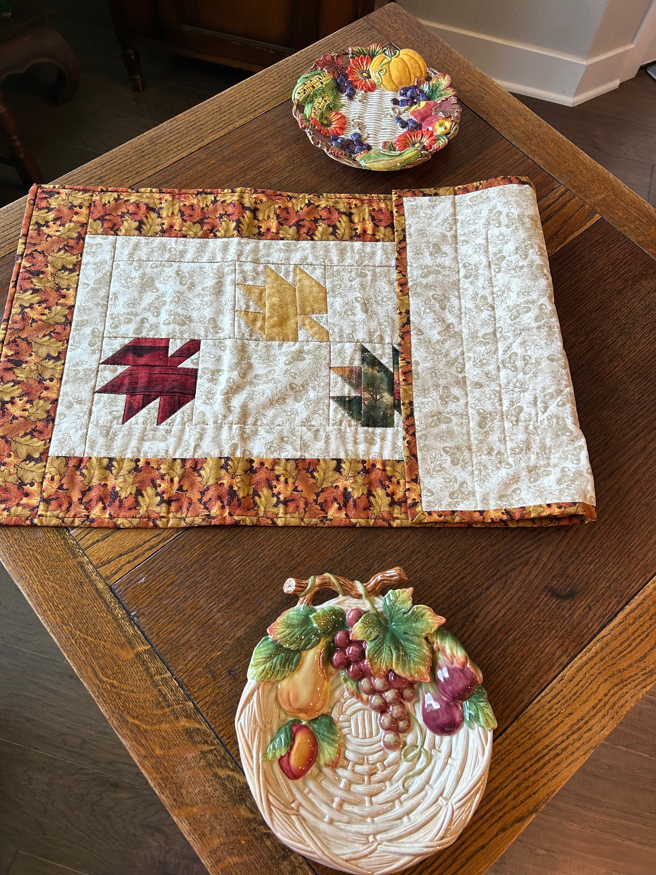 Autumn Leaves Table Runner - Etsy