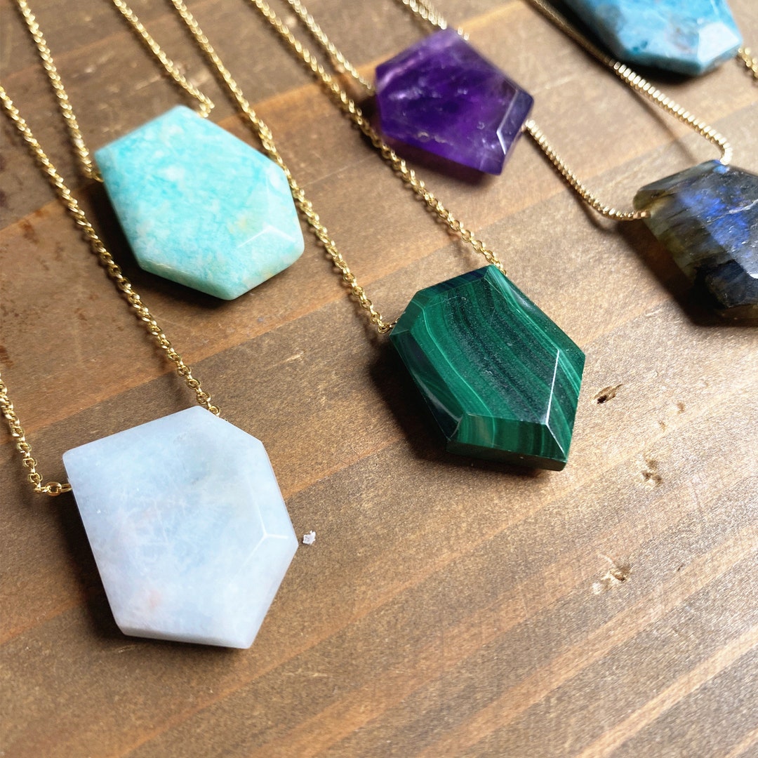 Faceted Gemstone Healing Crystal With 1.5mm Hole, Irregular Shaped ...