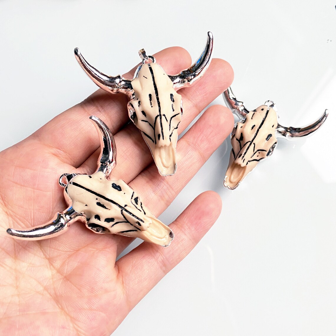Longhorn Resin Horn Cattle Pendants With Electroplated Gold Trim ...