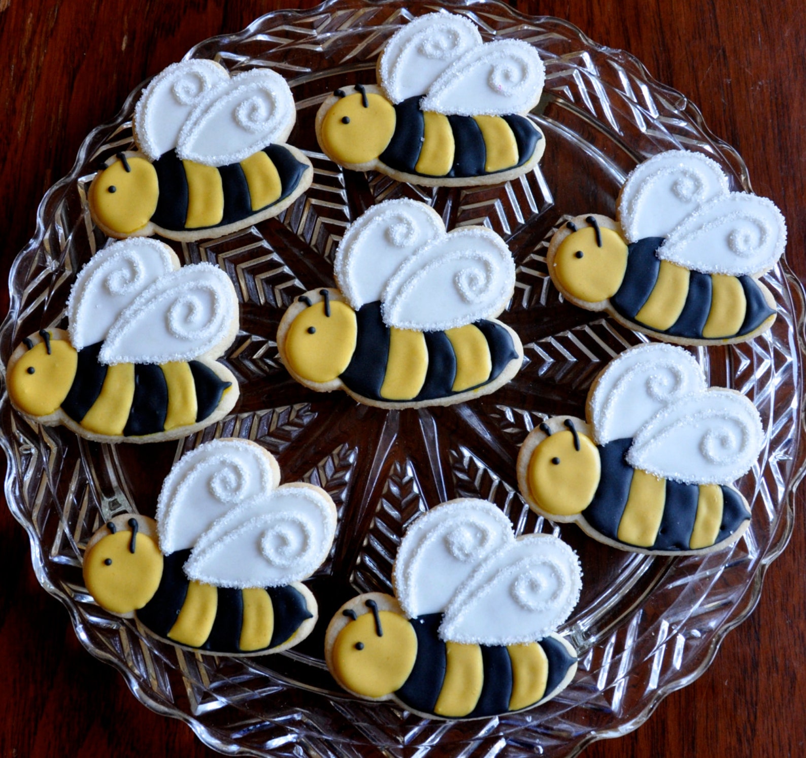 One Dozen Bumble Bee Sugar Cookies-shipping NOT AVAILABLE - Etsy