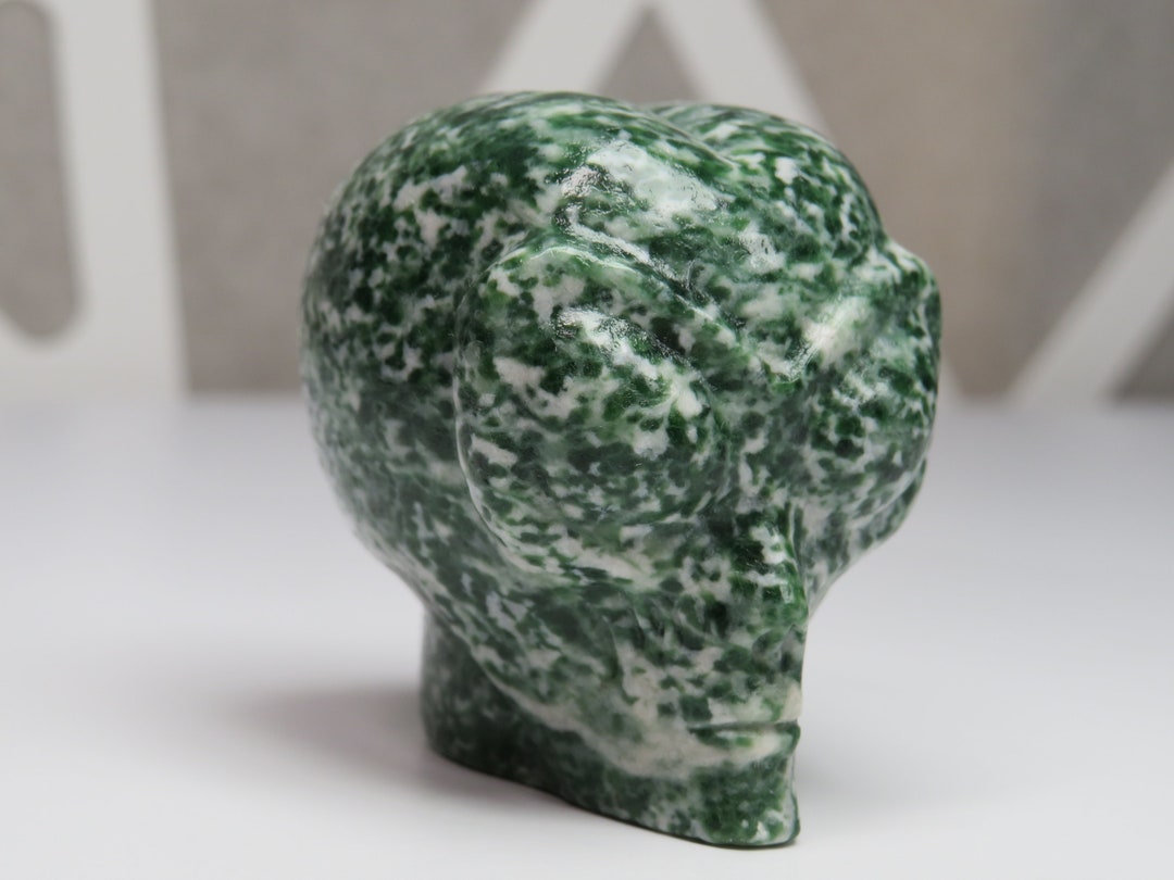 Gemstone Tree Agate Alien Head, Crystal Alien Head, Skull, Crystal ...
