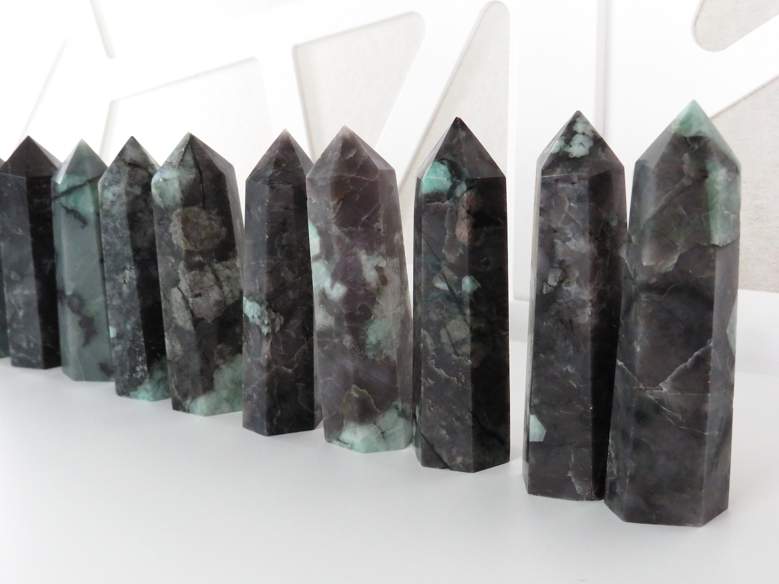 Genuine Emerald Gemstone Towers Emerald Point Black | Etsy