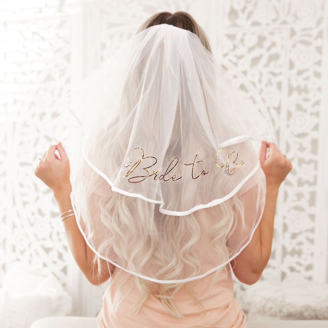 Bride Veil Bachelorette Party Veil Bridal Shower Veil Bride to Be Veil ...