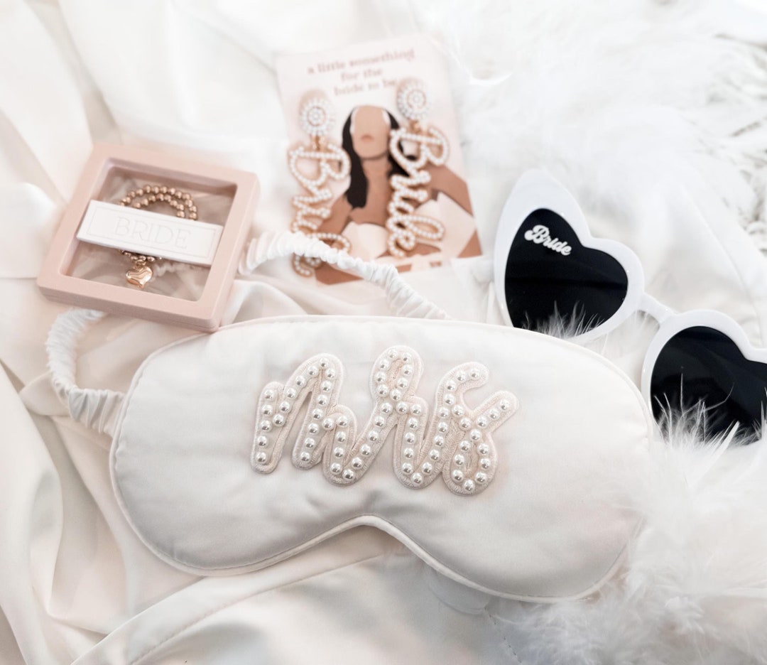 Bride Sleep Mask - Mrs Sleep Mask - Bride to Be Gift - Bridal Shower ...
