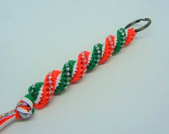 6 String Plastic Lace Keychain - Etsy