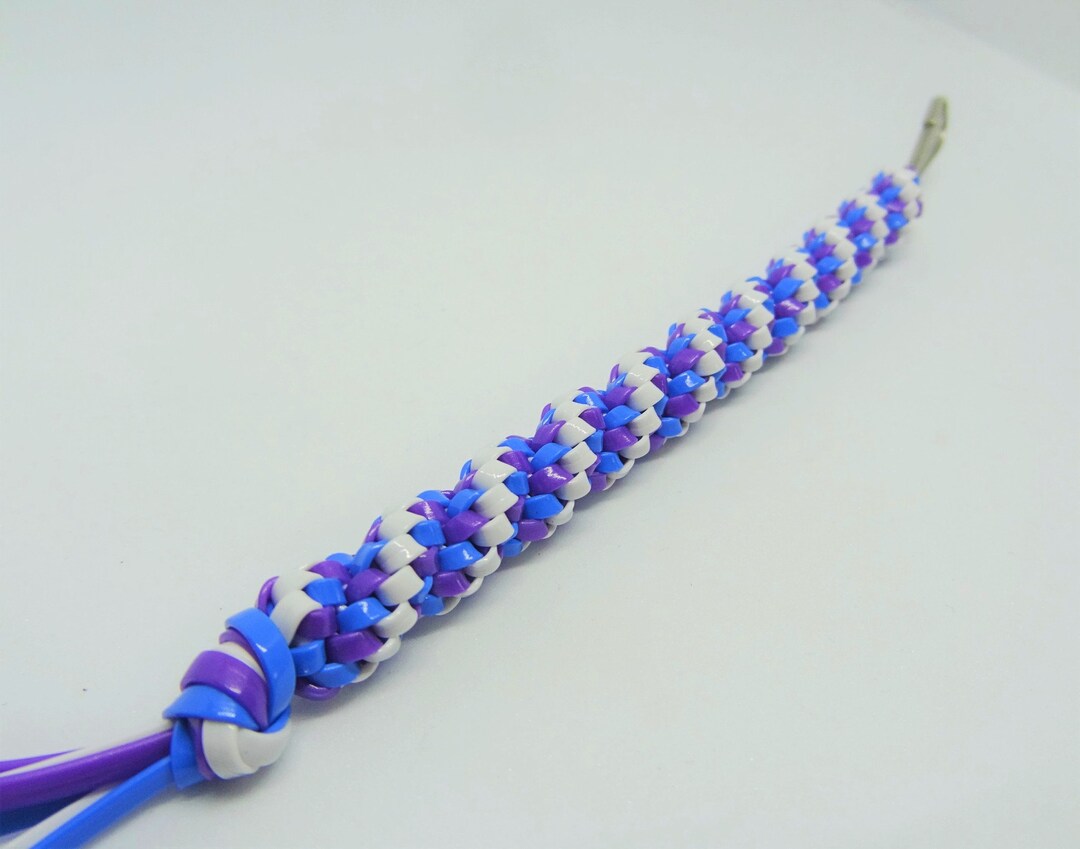 3 String Plastic Lace Keychain - Etsy