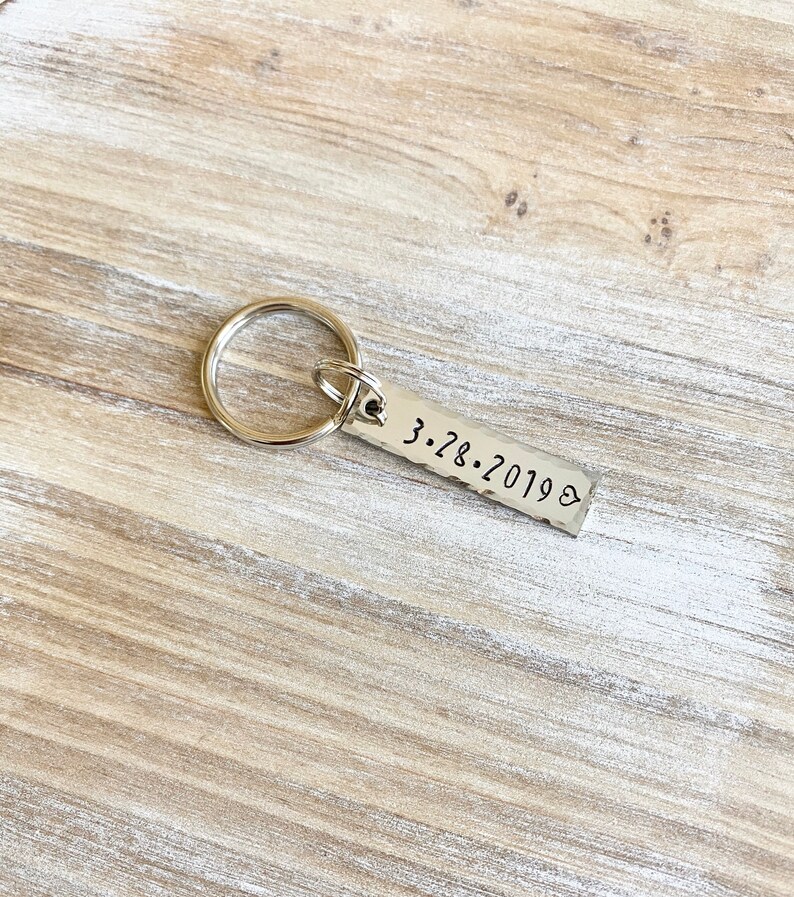 Date Keychain Custom Keychain 1 Year Anniversary Gift for Him - Etsy