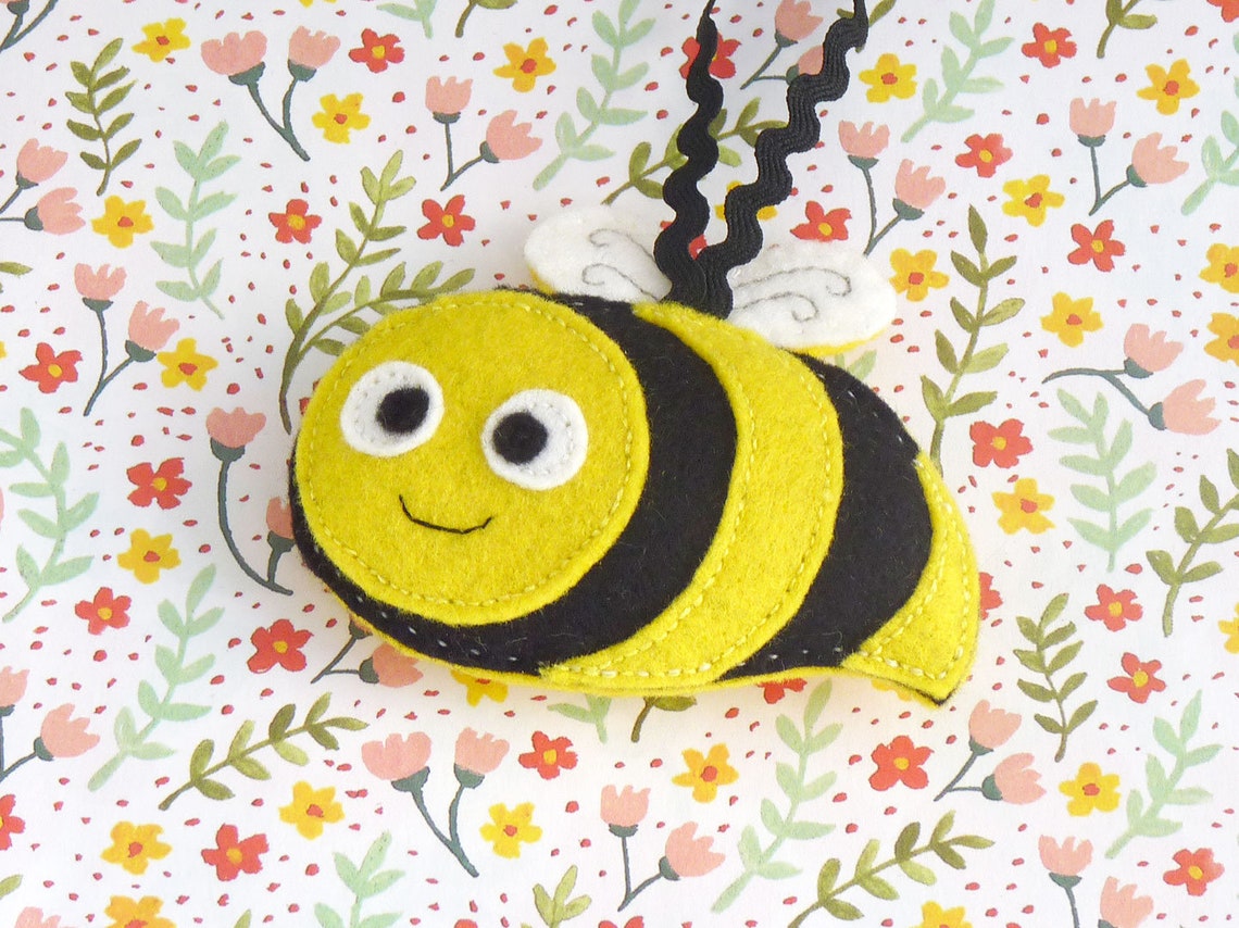 Bumblebee Felt Hanging Ornament, Cute Bug Summer House Decor - Etsy UK