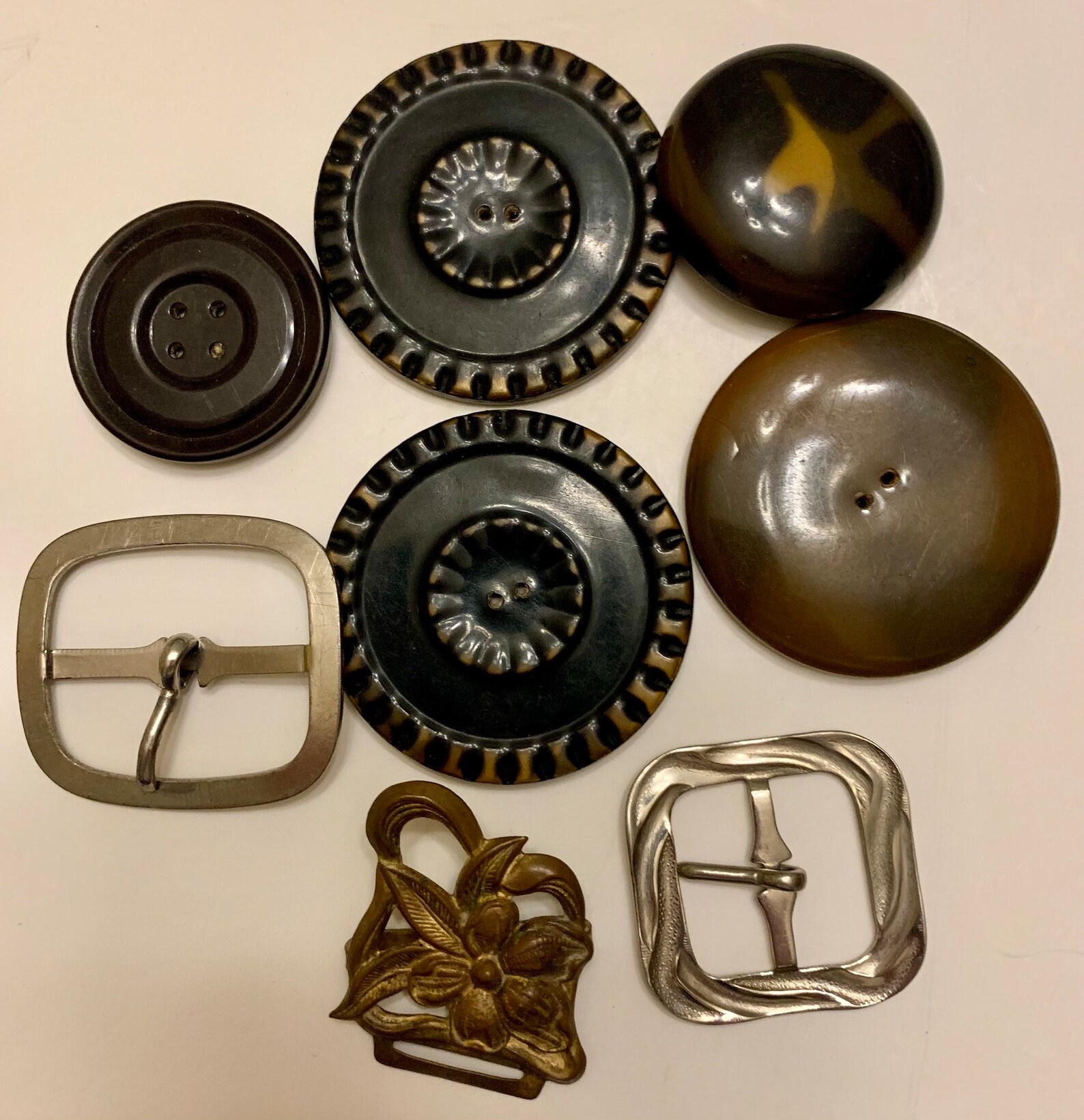 Rare Antique, Vintage Buttons, Tin, Metal, Plastic Assortment of Sizes ...