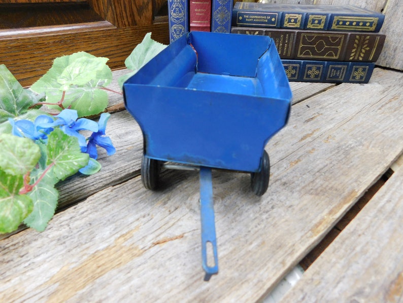 Vintage Mid Century Toy Blue Metal Farm Trailer ERTL Co | Etsy