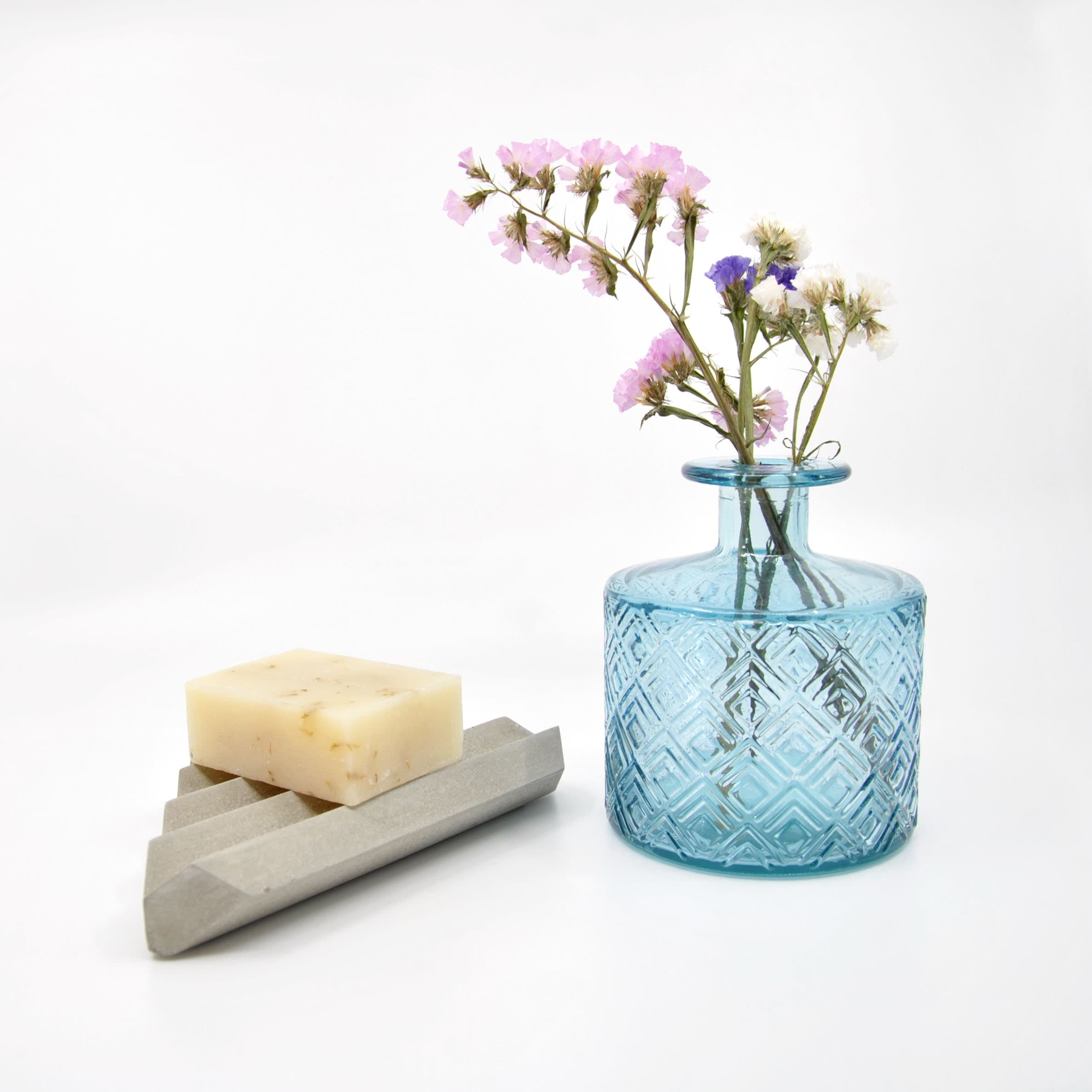 Concrete shower soap dish triangle seifenschale bathroom | Etsy