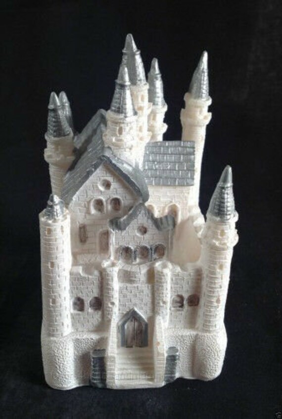 White Chocolate Castle Cake Topper