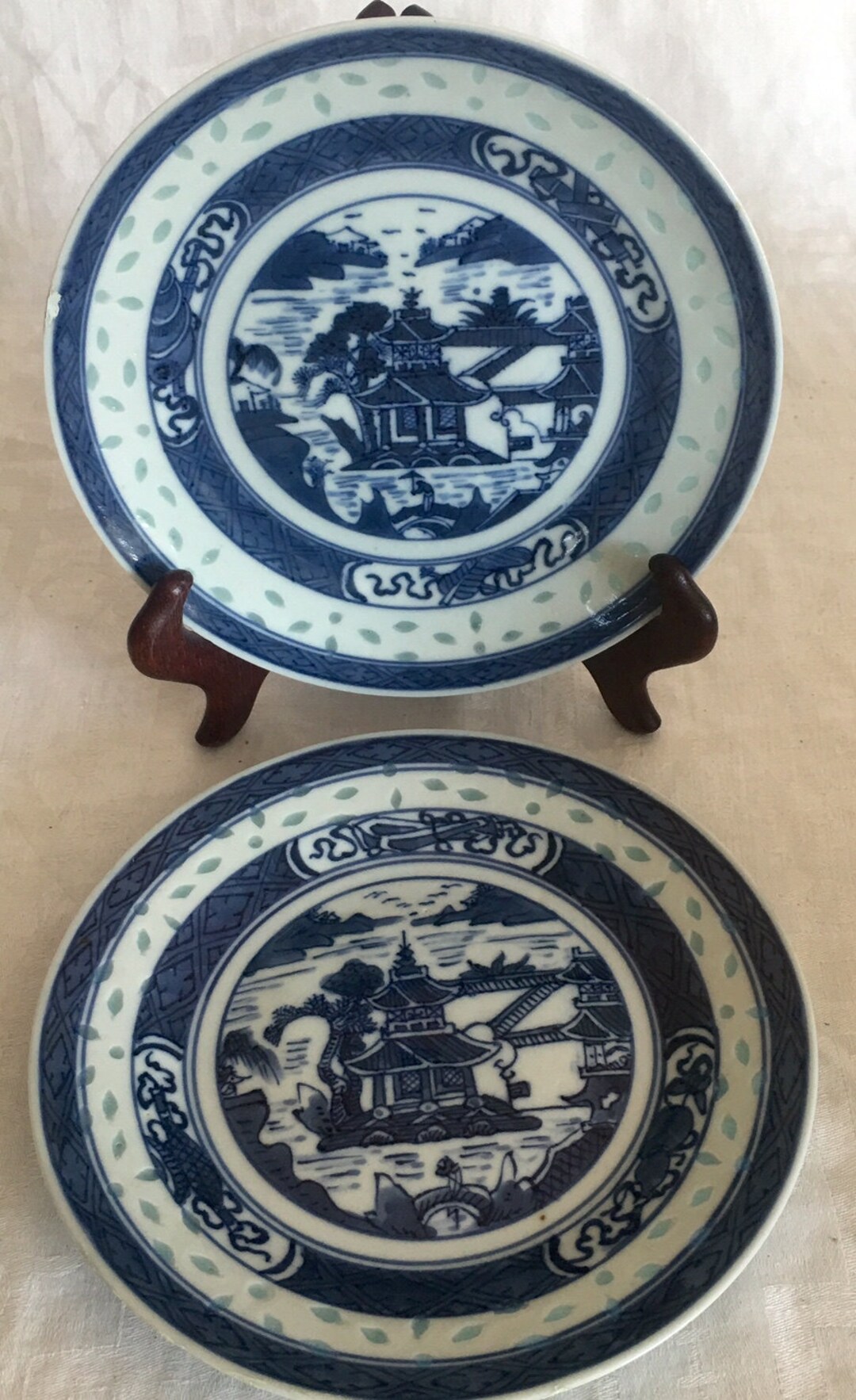 A Pair of Chinese Blue and White Porcelain Rice Grain Pattern Hand ...