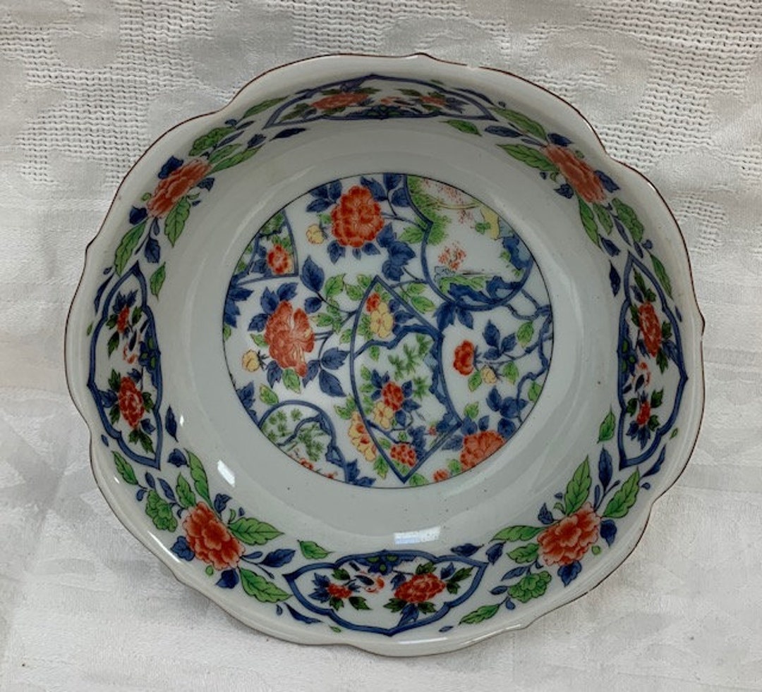 Beautiful Japanese Gold Imari Porcelain Decorative Bowl With Scalloped ...