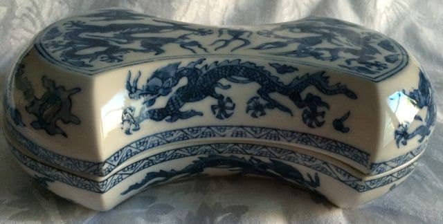 Chinese Antique Blue and White Porcelain Ingot Shape With Five Clawed ...