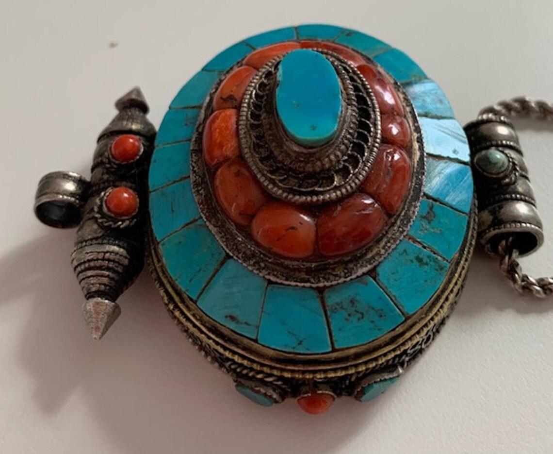 Vintage Chinese Tibetan Silver Red Coral Beads Oval Prayer Box - Etsy