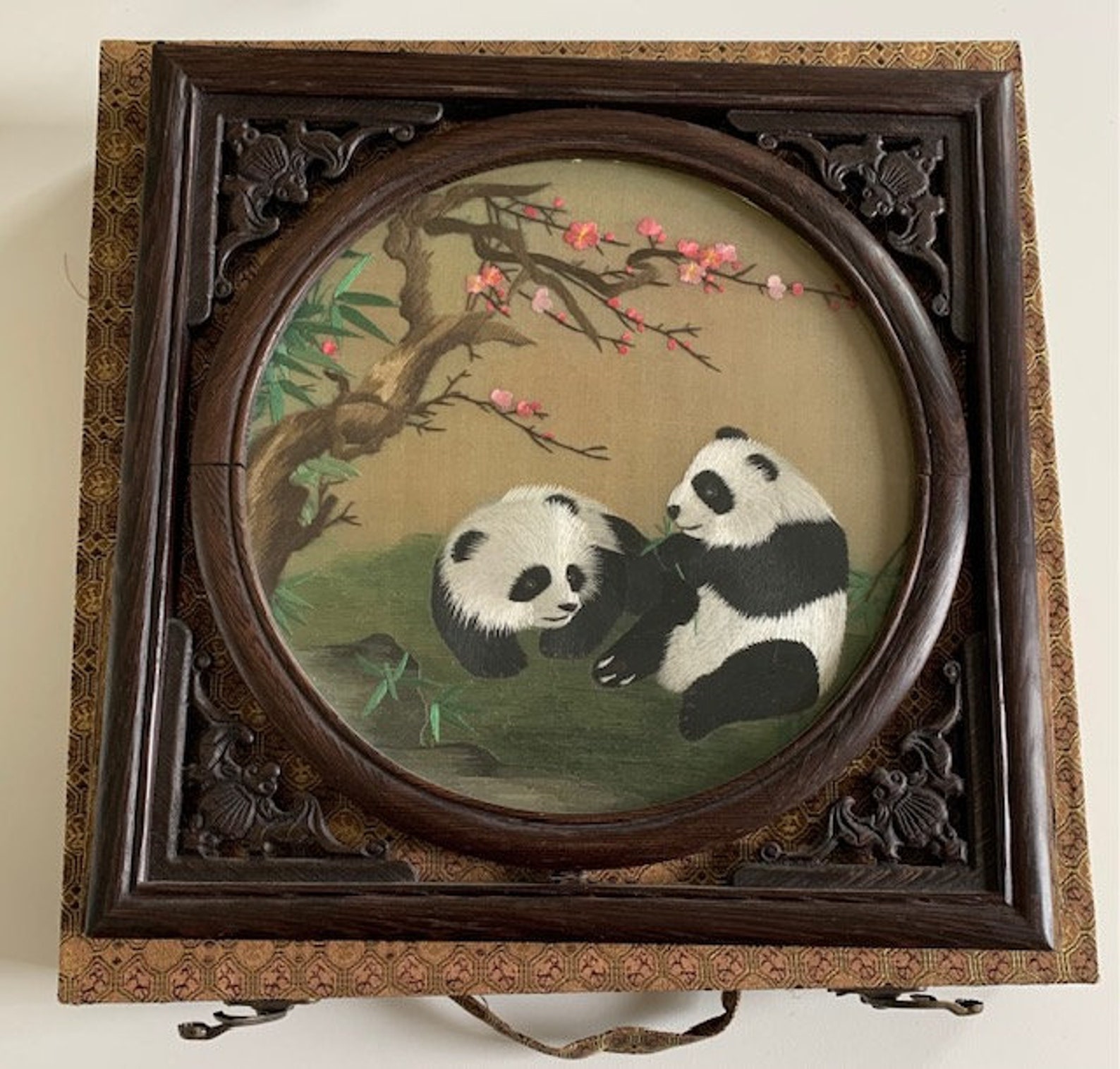 Chinese Double-sided Silk Suzhou Embroidery Screen in Carved - Etsy