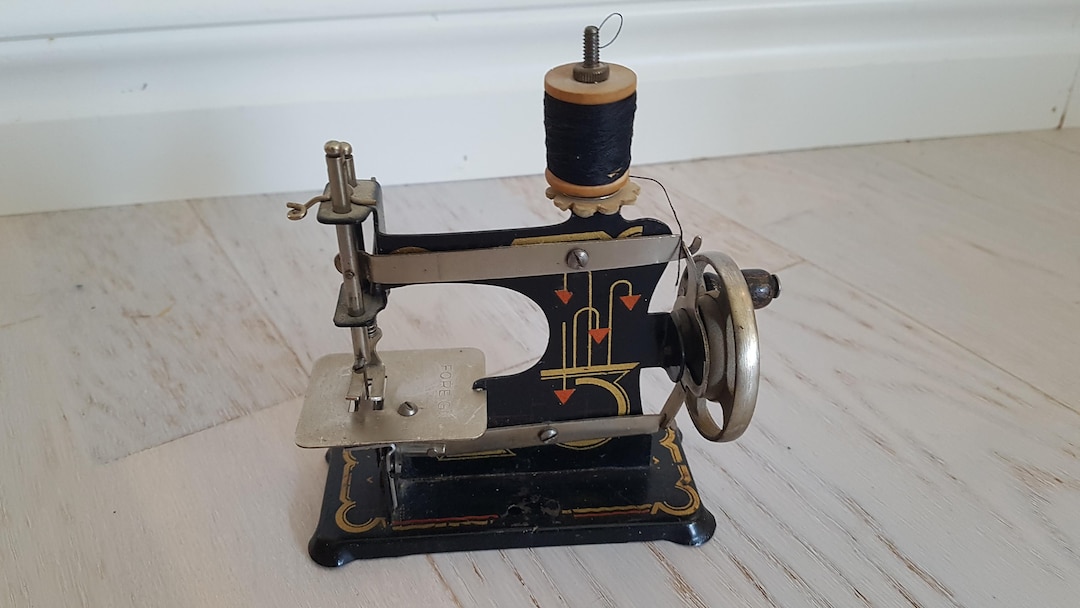 Casige Tin Toy Sewing Machine Germany - Etsy