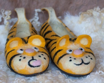 Adult Tiger Slippers - Etsy UK
