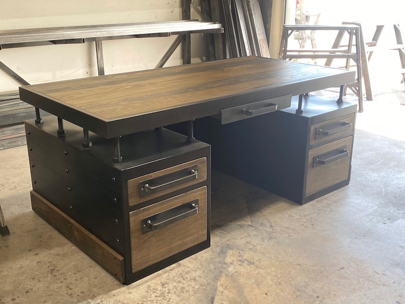 Eldritch Standard Desk - Etsy