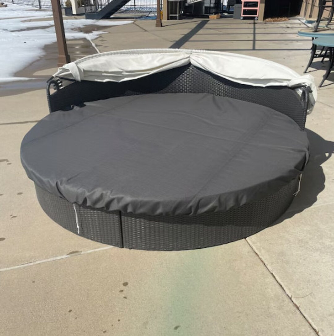 Round Outdoor Daybed Fitted Cover - Luxe Polyeste - Washable ...