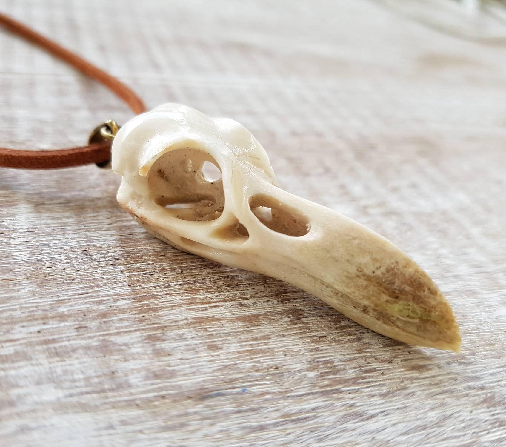 Jewelry & Beauty Raven Skull Carving Hand Carved Bone Men Jewelry ...
