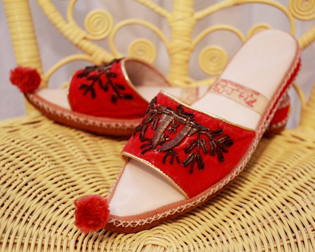 Vintage Decorative Istanbul Turkey Souvenir Slippers Pointed Pom-pom ...