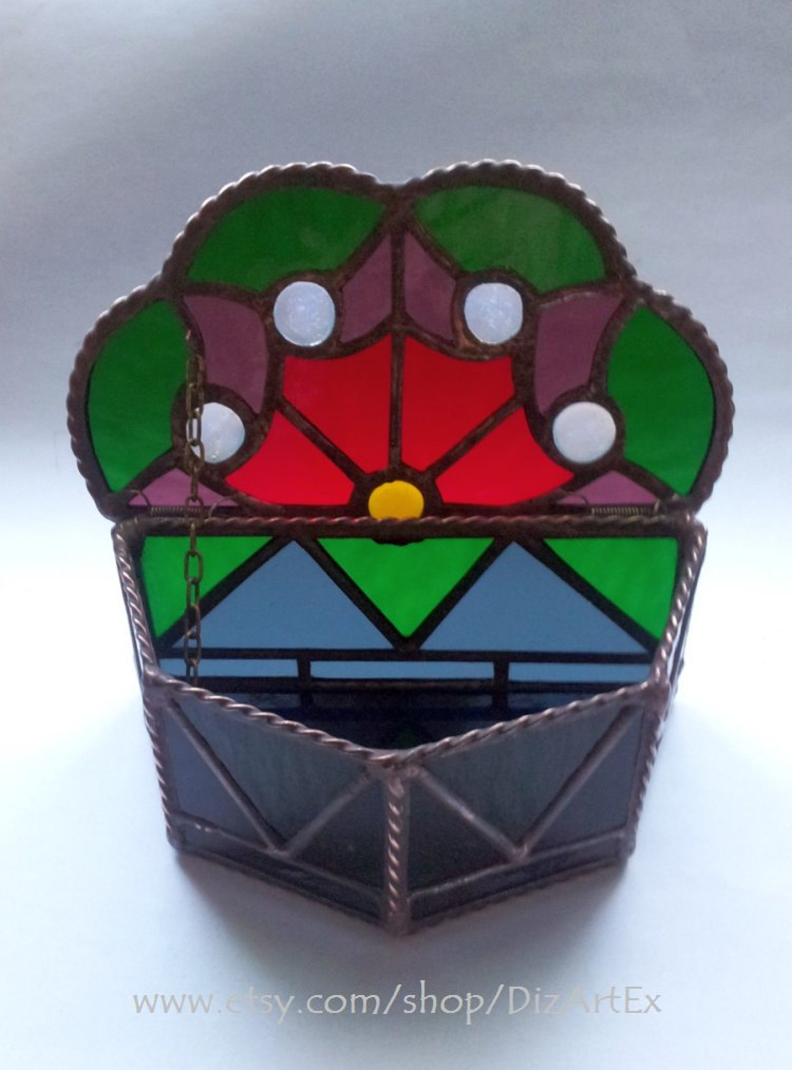 Stained Glass Jewelry Box. Flower-box of Stained Glass for Jewelry ...
