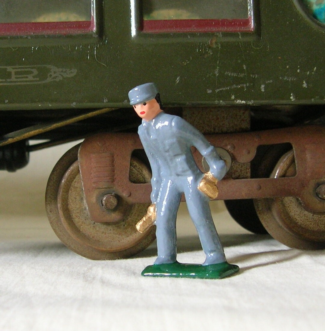 Model Railroad Train Engineer W/ Tools, G Scale/standard Gauge Model ...