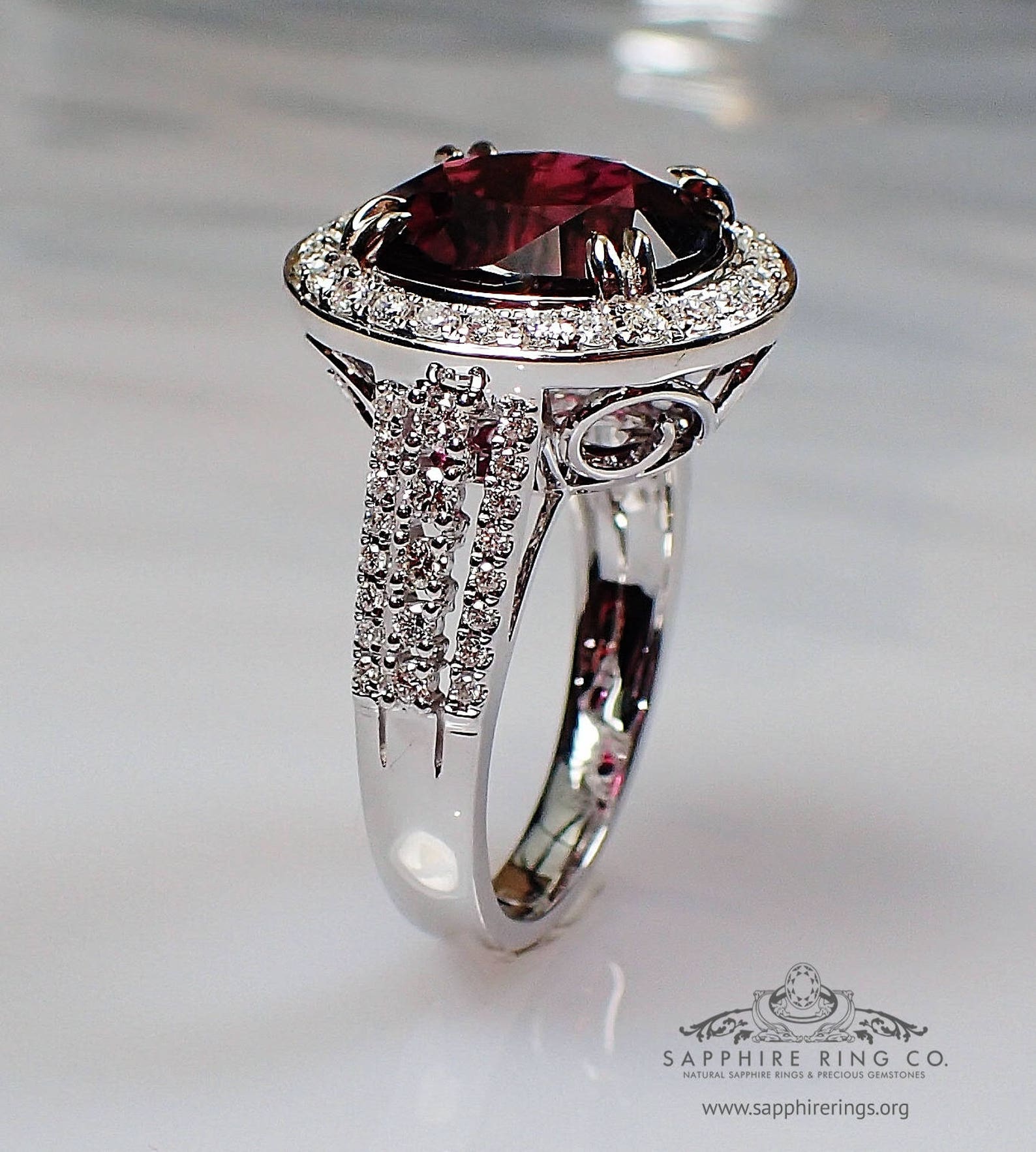 Deep Red Tourmaline & Diamond Ring-18kt 5.17 Ct Oval Cut-natural ...