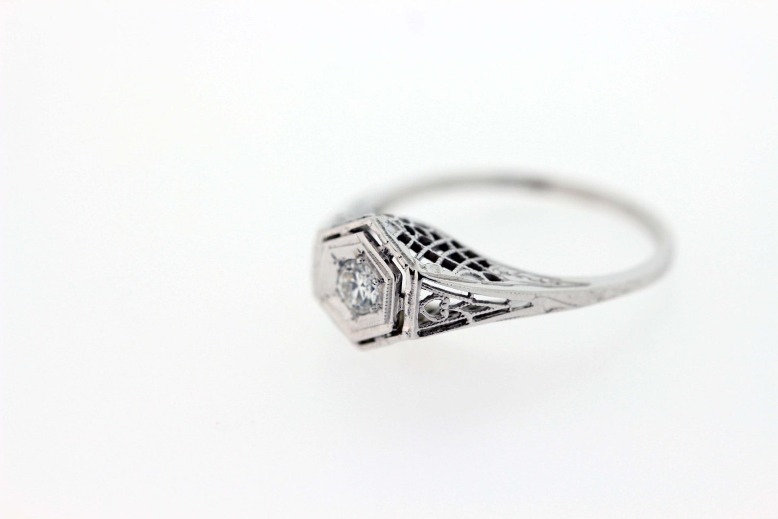 18K White Gold Filigree and Milgrain Diamond Ring - Etsy