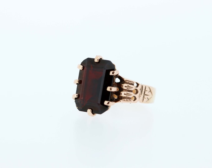 Emerald Cut Red Garnet Tab Set in 14K Rose Gold Ring - Etsy