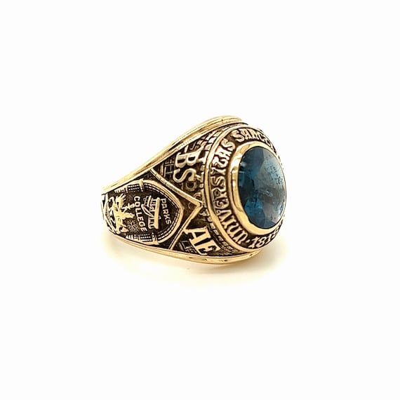 1967 10K Gold Class Ring with Blue Accent - Gem