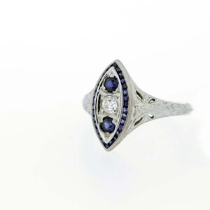 18K Gold Almond Shaped Ring With Sapphires and Diamonds - Etsy