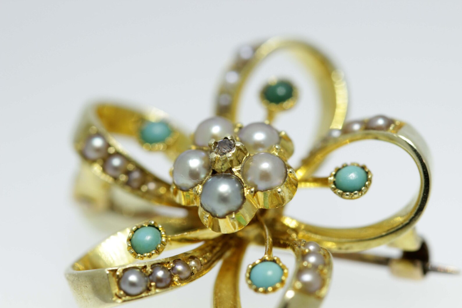18K Yellow Gold Flower Brooch With Pearls and Turquoise - Etsy