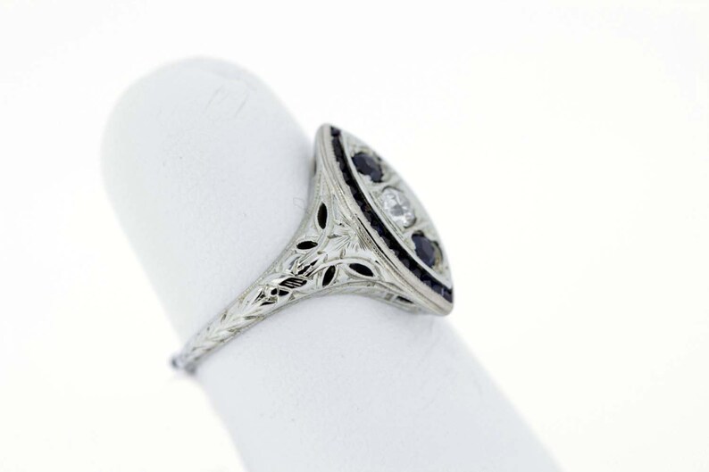 18K Gold Almond Shaped Ring With Sapphires and Diamonds | Etsy