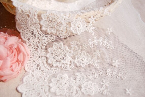 Beatuful Natural and white lace one yard cotton | Etsy