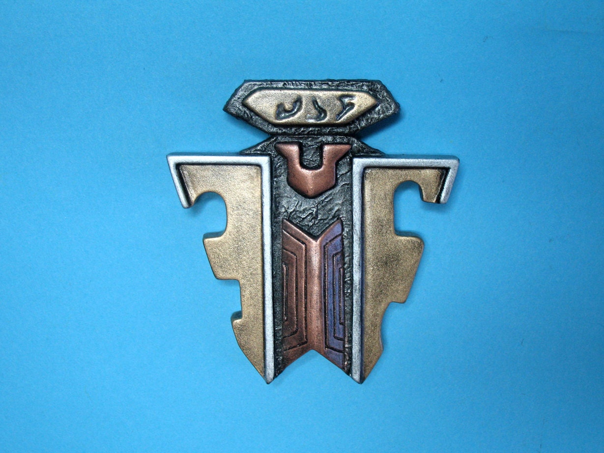 Star Trek Klingon MEDAL of VALOR Resin Prop Pin - Etsy