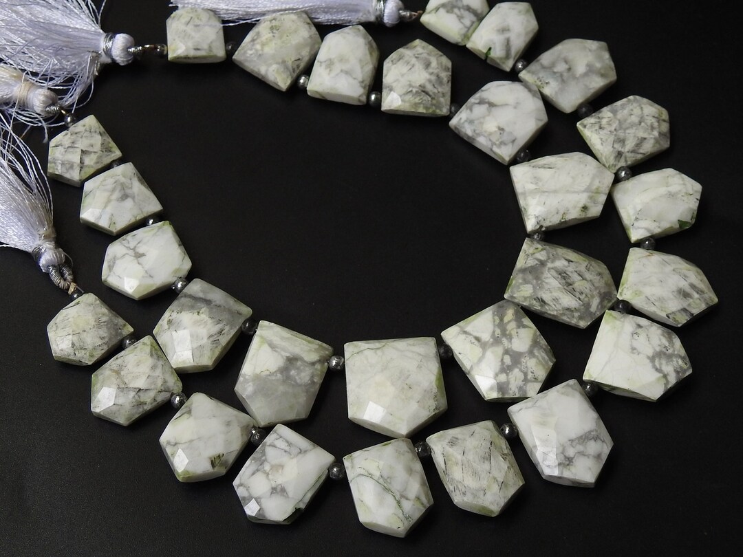 Howlite Faceted Pentagon Shape Briolette/fancy Cut/handmade Bead ...
