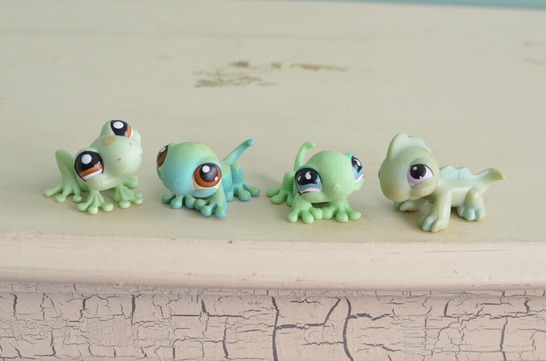 Vintage Littlest Pet Shop LPS Choice Frog and Reptiles Hasbro Authentic ...