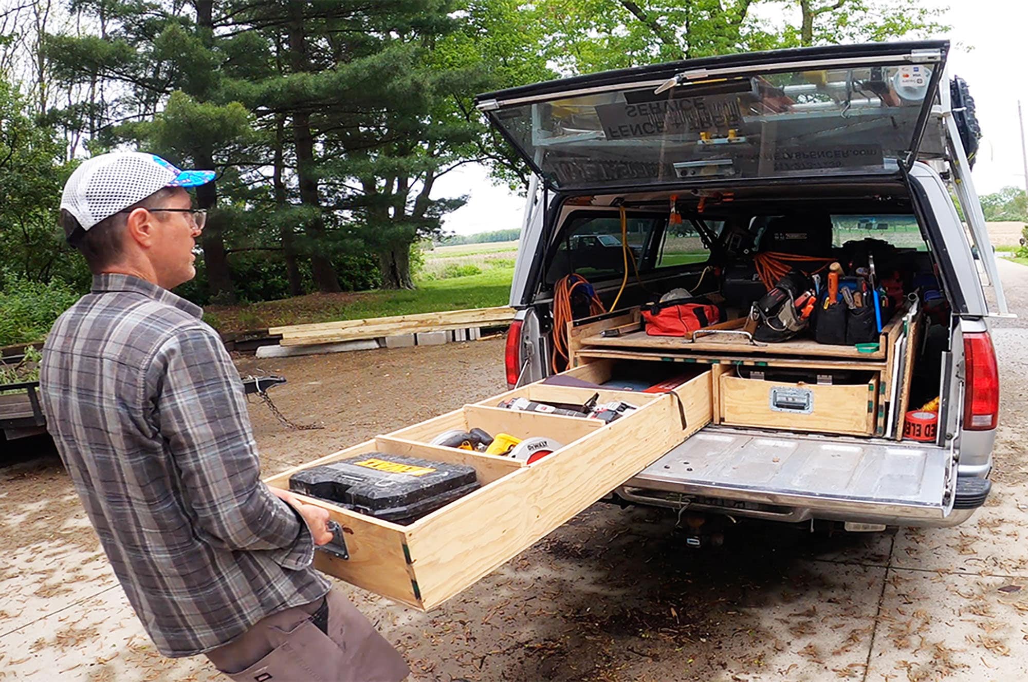 Bed truck storage store