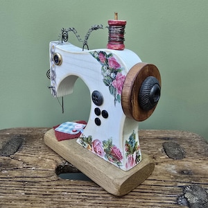 Wooden Sewing Machine Model. Miniature Sewing Machine Decoration. Love ...