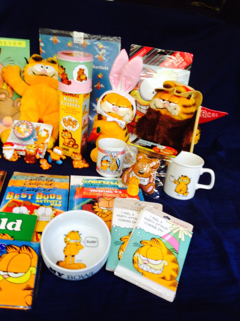 GARFIELD, School Folder, Book Cover, Dish, Figurines, Soap Dish, Memo ...