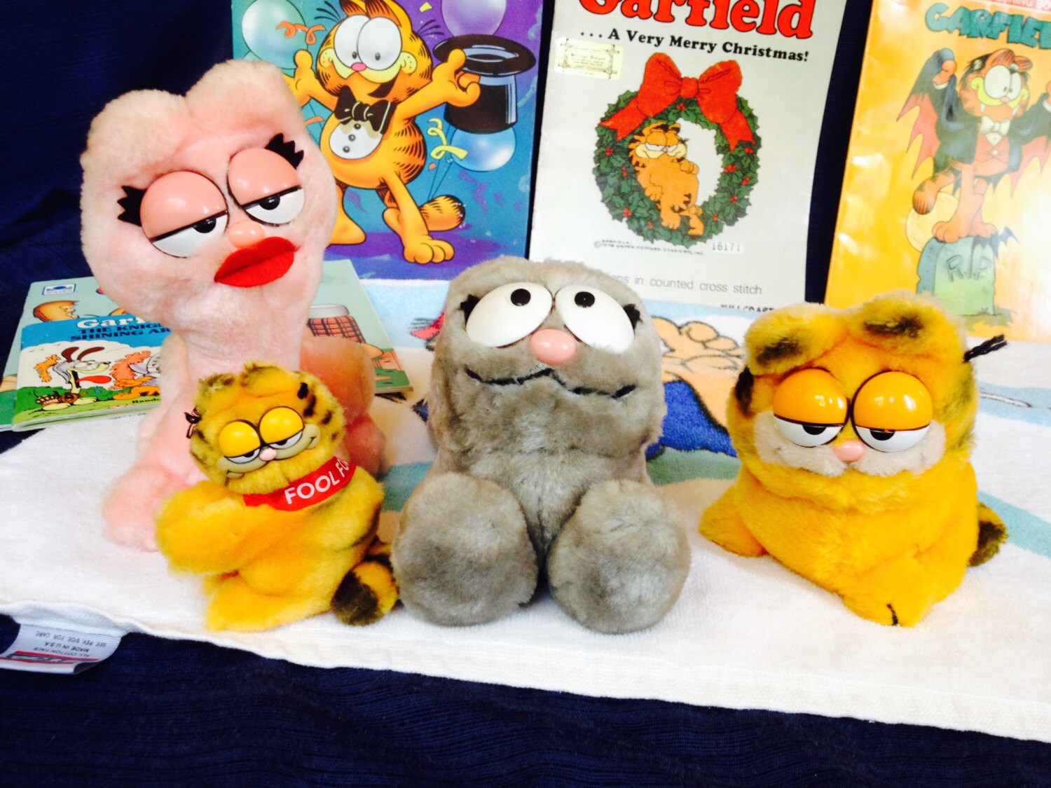 Garfield Nermal Arlene Book Puzzle Christmas Stitchery - Etsy