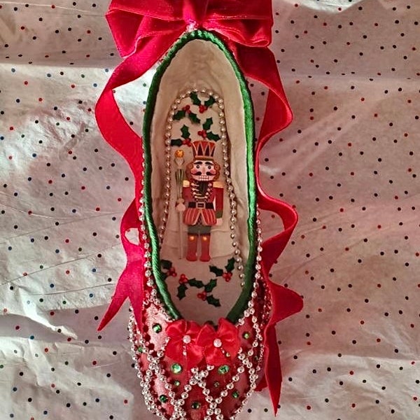 Nutcracker Pointe Shoe - Etsy